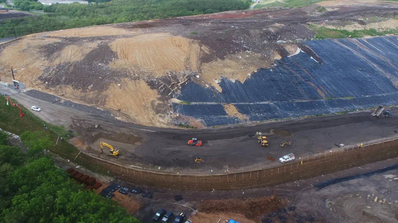 StrataDrain: Best Drainage Composite for landfill, mining & civil work